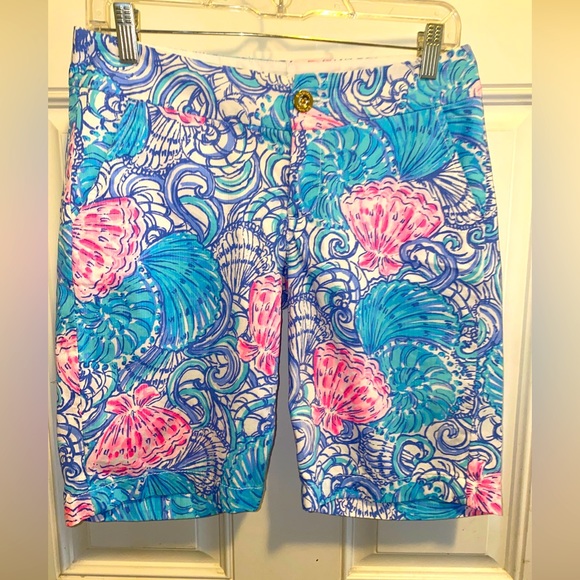 Lilly Pulitzer | Shorts | Lilly Pulitzer Ladies Chipper Shorts Raising ...